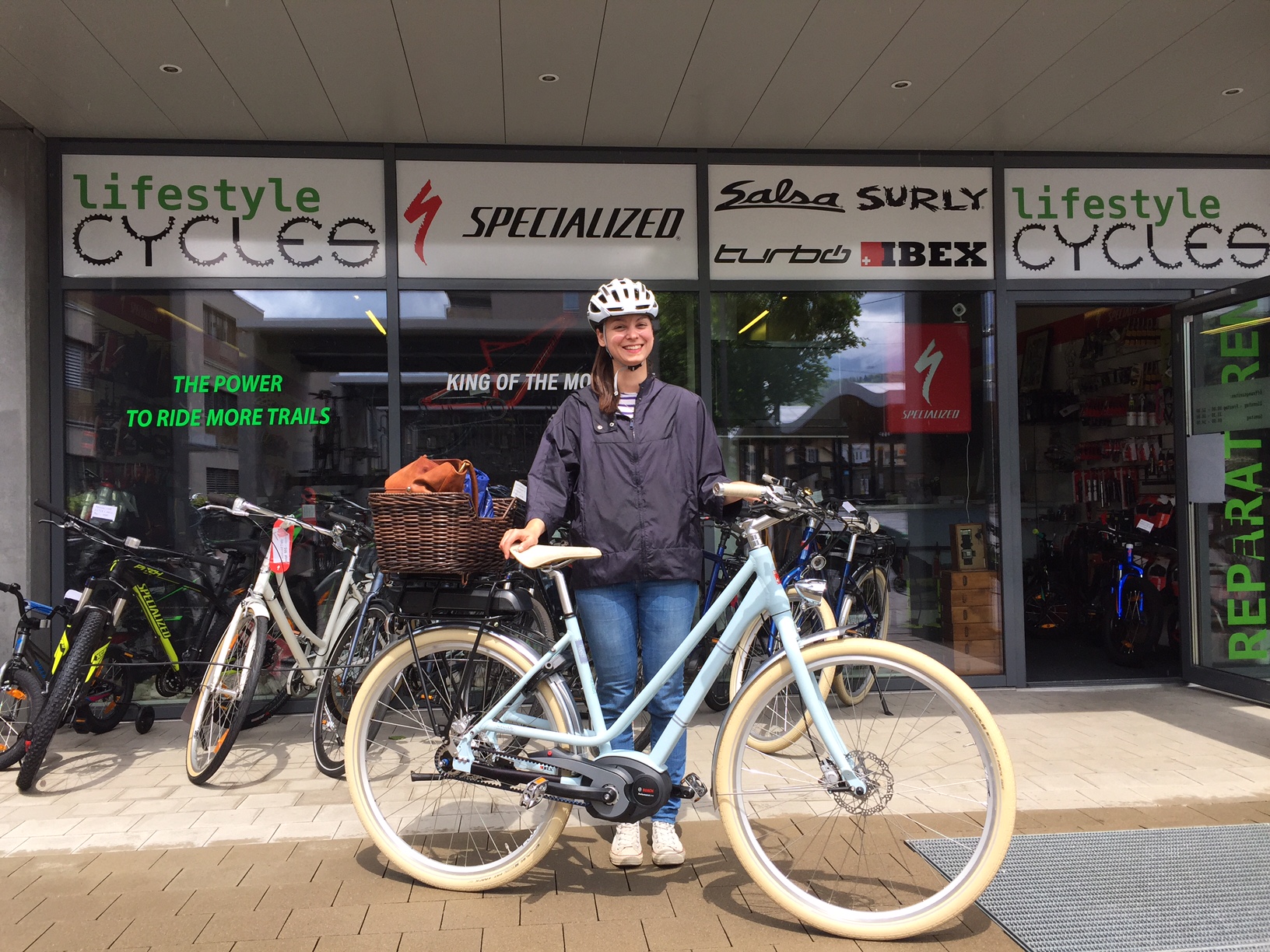 IBEX E-BIKE blue – Lifestyle Cycles – SPECIAL BIKES FOR SPECIAL PEOPLE