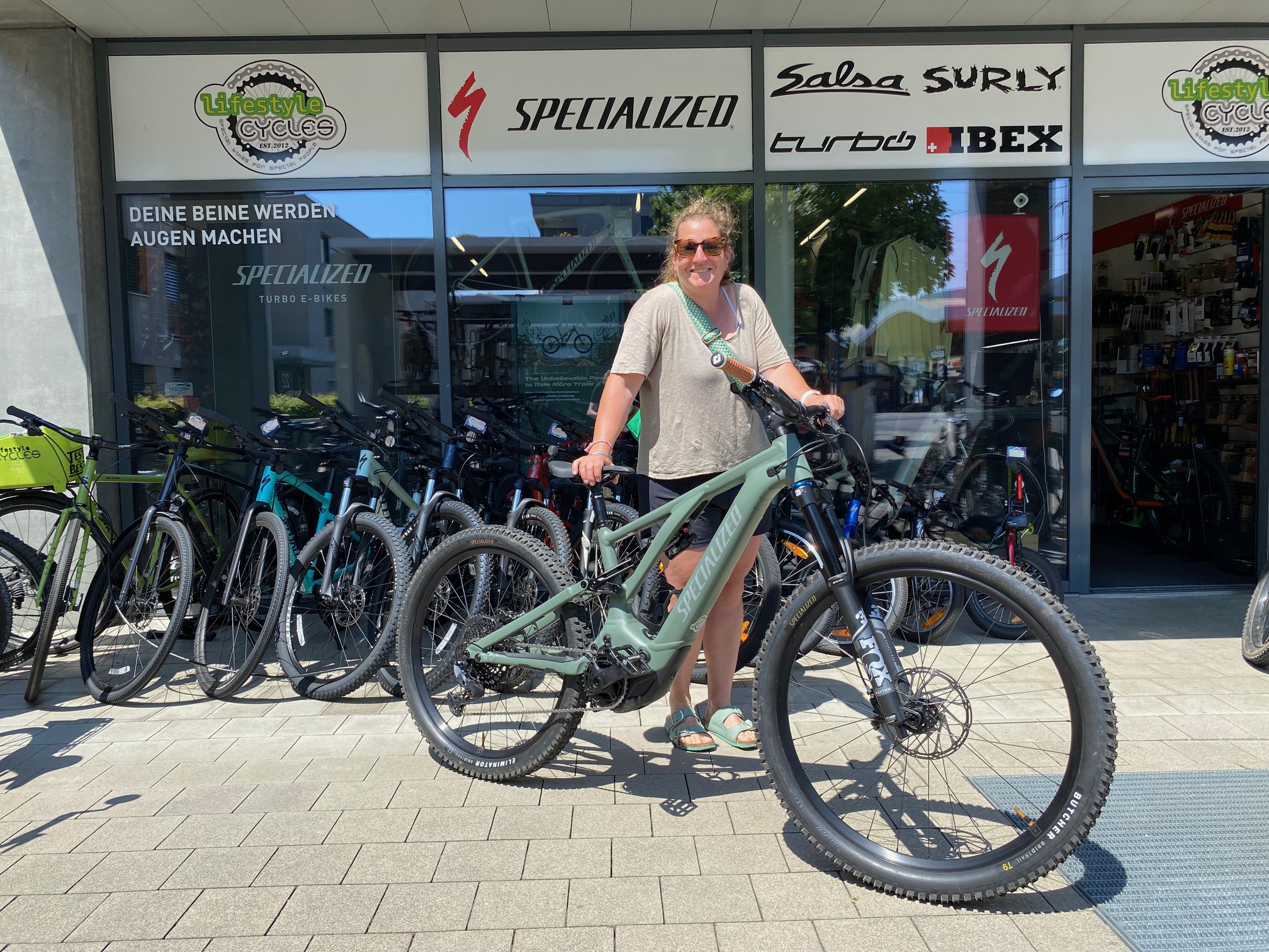 Specialized Levo Comp Alloy S3 GRN – Lifestyle Cycles – SPECIAL BIKES ...
